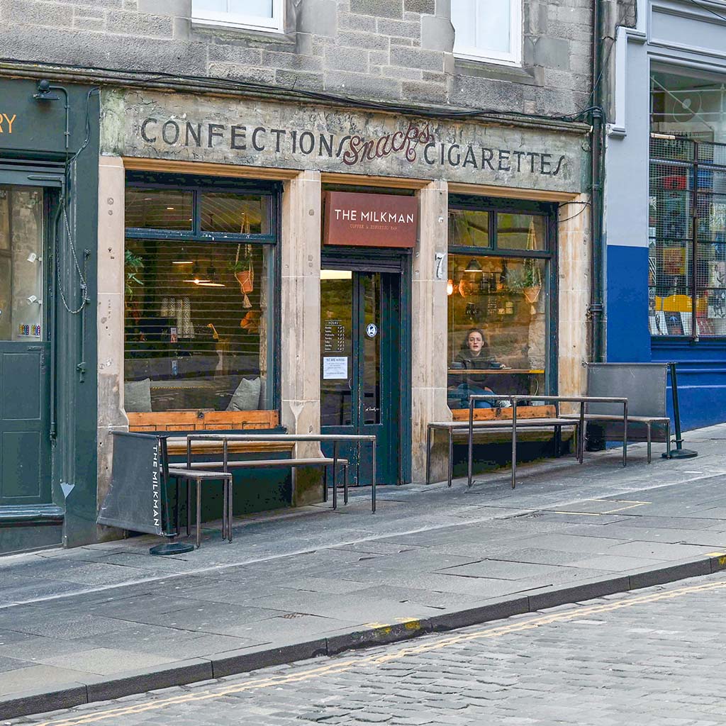 A Relaxing Slow Travel Weekend in Edinburgh • traveltowellbeing.com